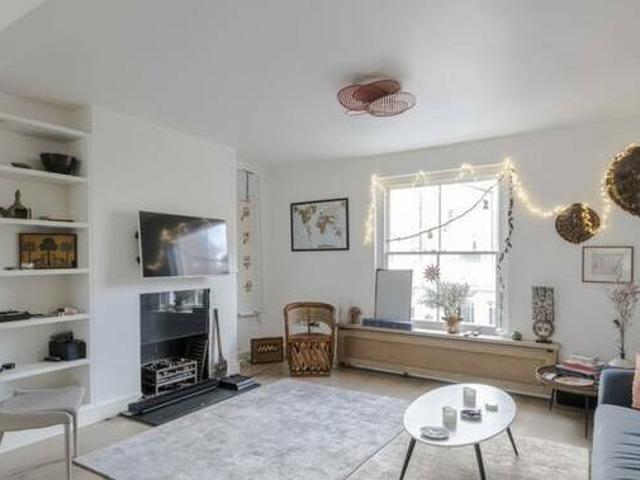 3 bedroom maisonette for rent in Portobello Road London W11