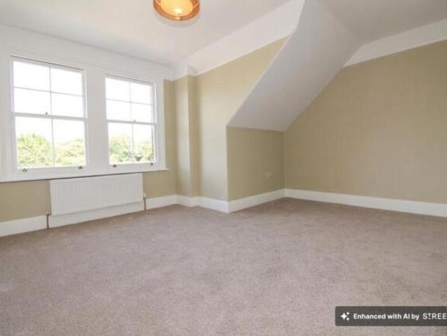 3 bedroom maisonette for rent in Prospect Road, Tunbridge Wells, TN2