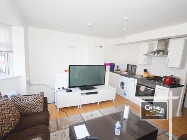 3 bedroom maisonette for rent in |Ref: R152873|, Swift Gardens, Southampton, SO19 9FQ, SO19