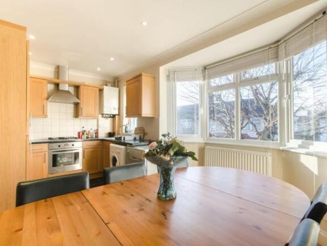 3 bedroom maisonette for rent in St Barnabas Road, Mitcham, CR4