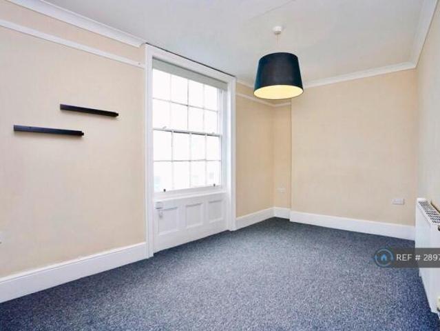 3 bedroom maisonette for rent in St Georges Road, Brighton, BN2