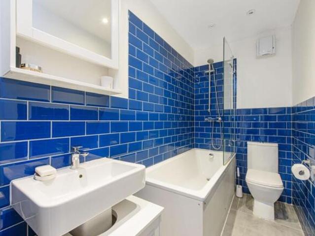 3 bedroom maisonette for rent in St Julians Road, Queen's Park, London, NW6