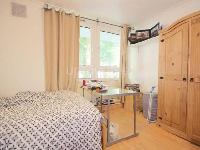 3 bedroom maisonette for rent in Stanhope Street, Regent's Park, NW1