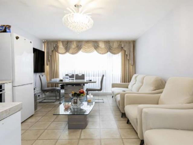 3 Bedroom Maisonette Flat
