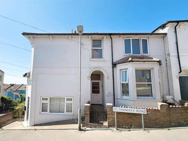3 Bedroom Maisonette Flat