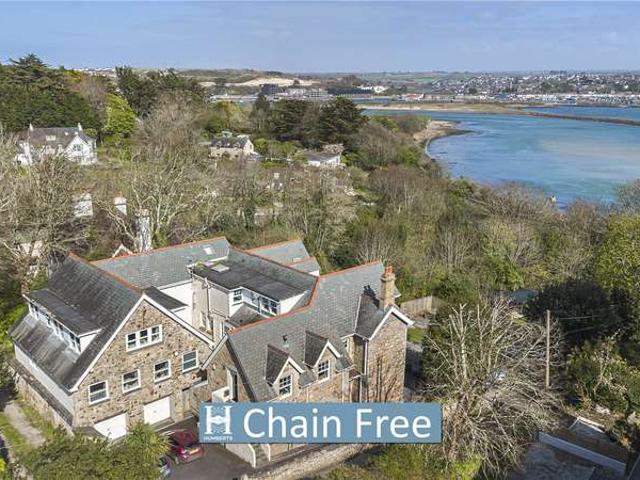 3 Bedroom Maisonette Flat