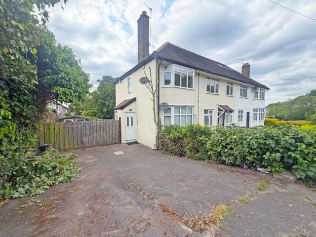 3 Bedroom Maisonette Flat