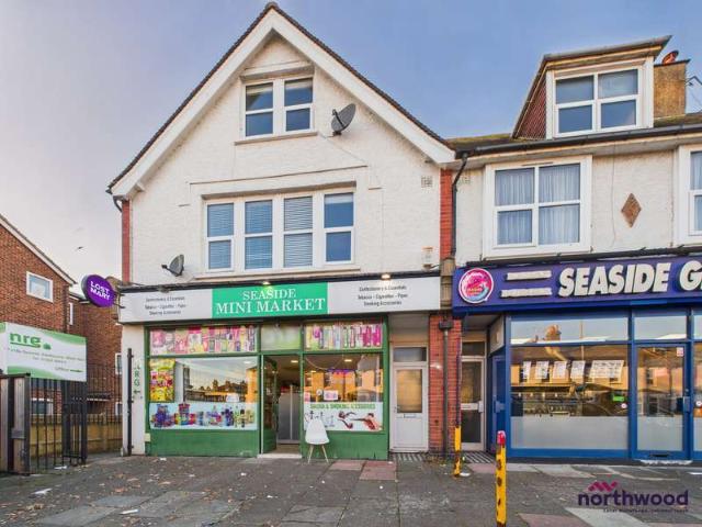 3 Bedroom Maisonette Flat