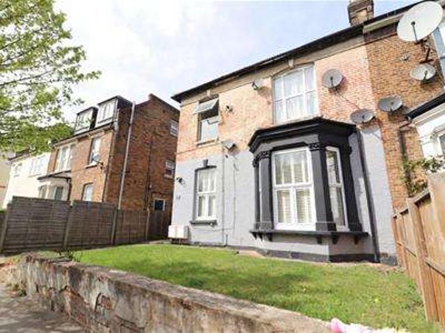 3 Bedroom Maisonette Flat