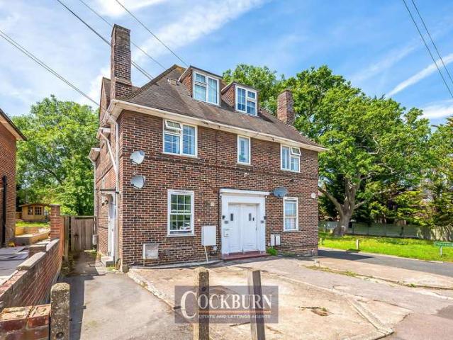 3 Bedroom Maisonette Flat
