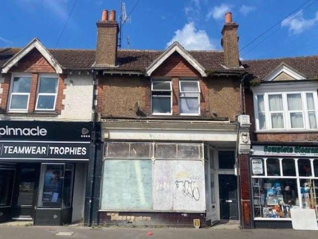 3 Bedroom Maisonette Flat