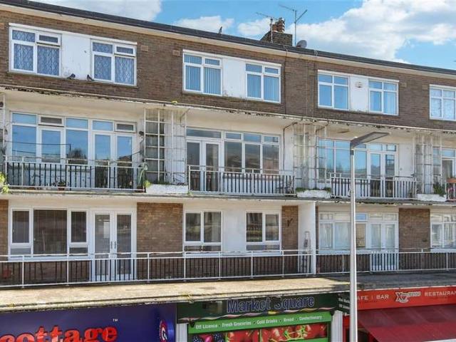 3 Bedroom Maisonette Flat