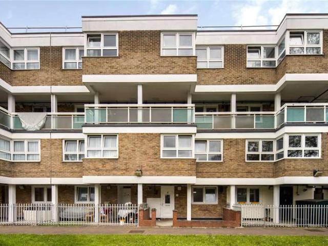 3 Bedroom Maisonette Flat