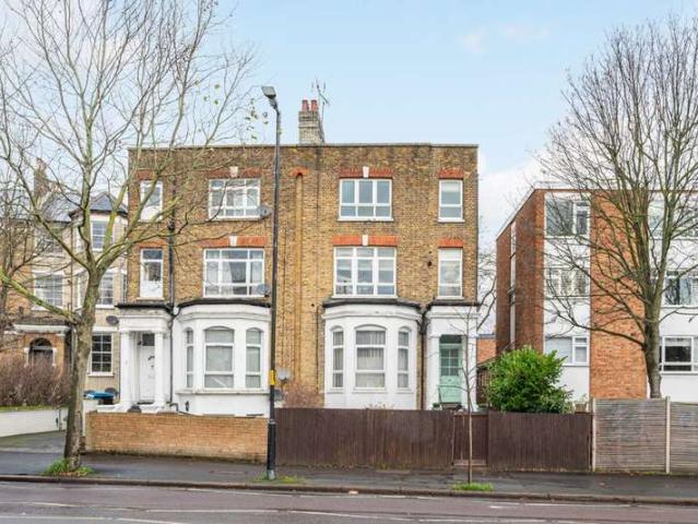 3 Bedroom Maisonette Flat