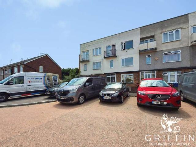 3 Bedroom Maisonette Flat