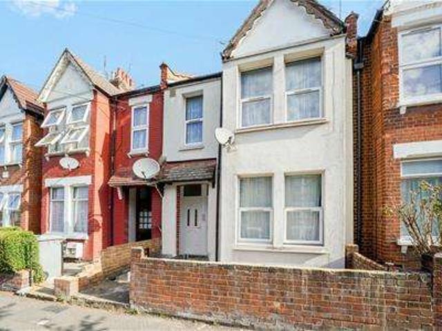 3 Bedroom Maisonette Flat
