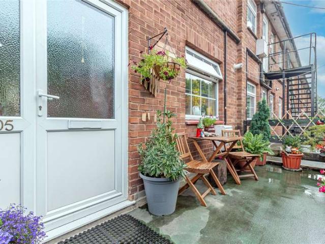 3 Bedroom Maisonette Flat