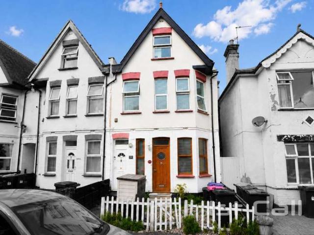3 Bedroom Maisonette Flat