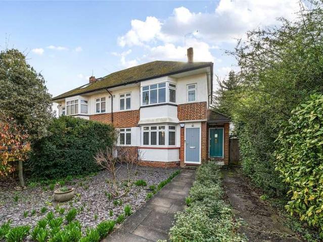 3 Bedroom Maisonette Flat