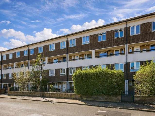 3 Bedroom Maisonette Flat