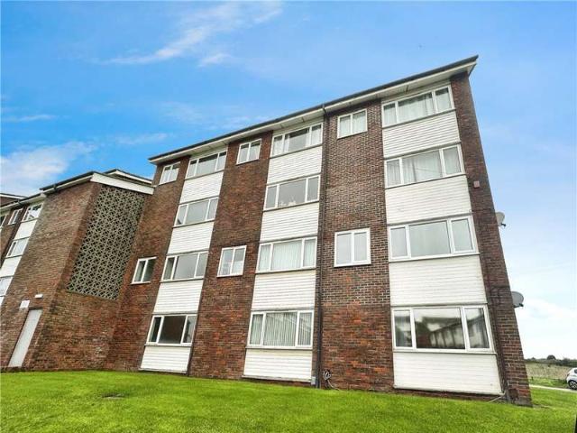 3 Bedroom Maisonette Flat