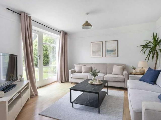 3 Bedroom Maisonette Flat