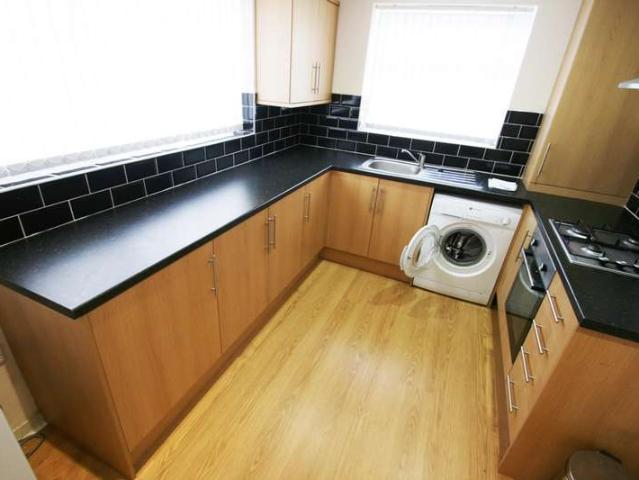 3 Bedroom Maisonette Flat
