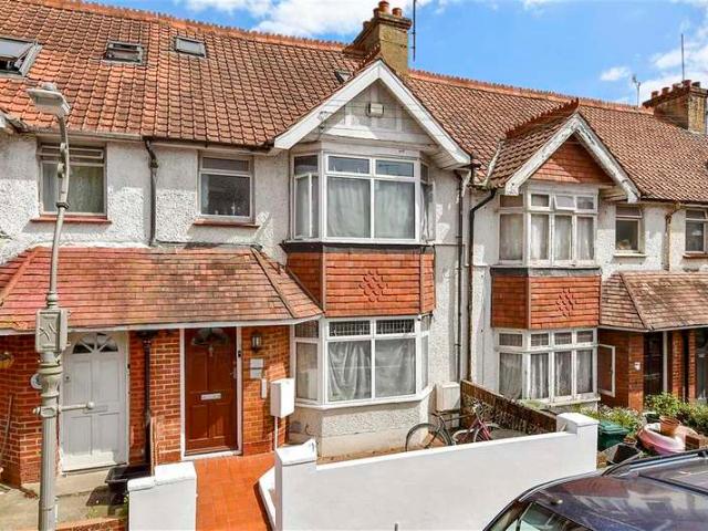 3 Bedroom Maisonette Flat