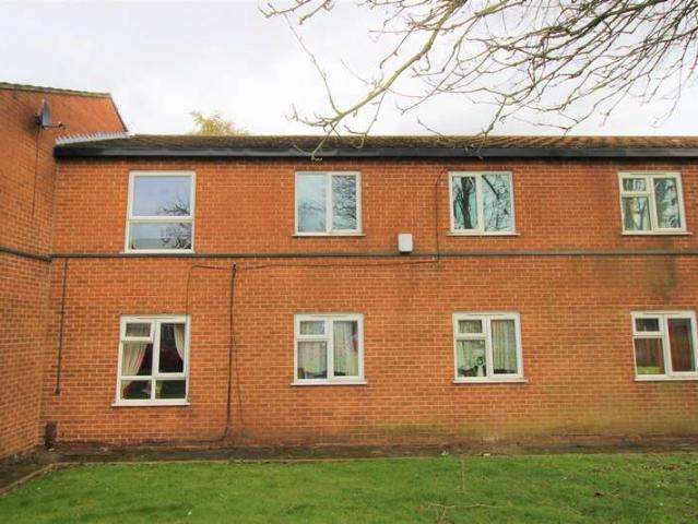 3 Bedroom Maisonette Flat