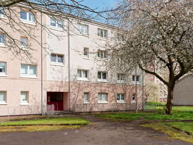 3 Bedroom Maisonette Flat