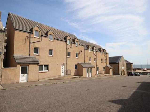 3 Bedroom Maisonette Flat