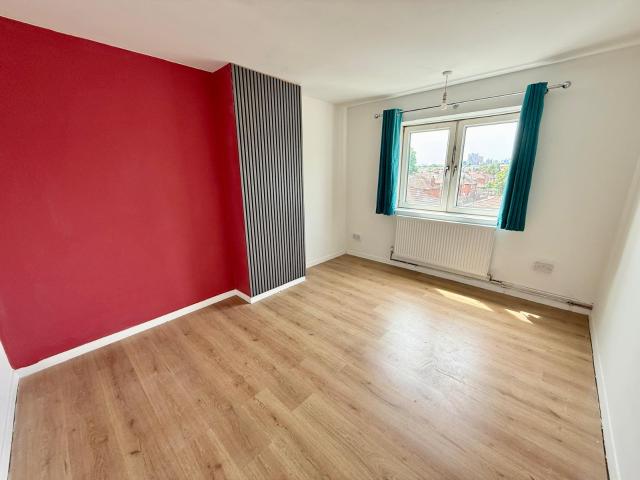 3 bedroom Maisonette near Plaistow