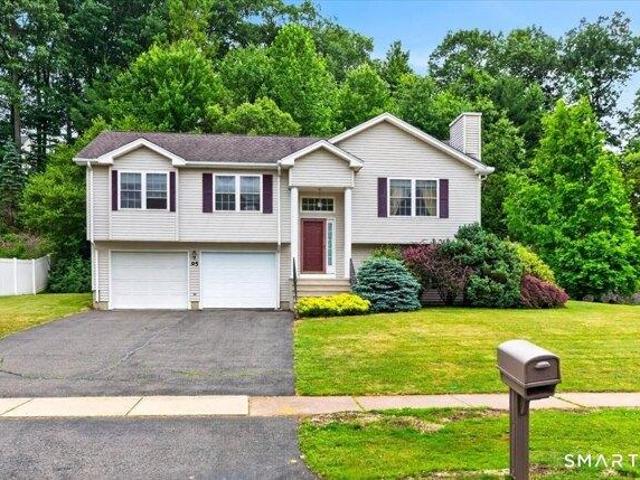 3 bedroom, Manchester CT 06040 104265978