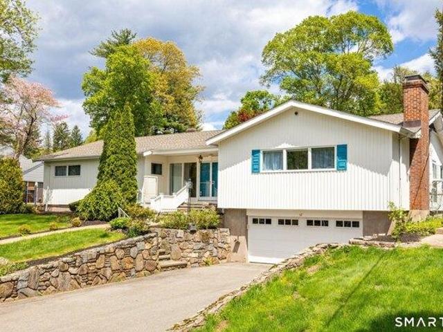 3 bedroom, Manchester CT 06040 LS103072826