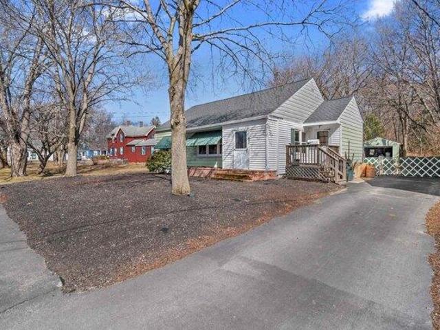 3 bedroom, Manchester NH 03103 LS103127763