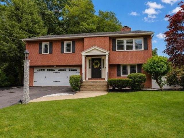 3 bedroom, Manchester NH 03104 103887130