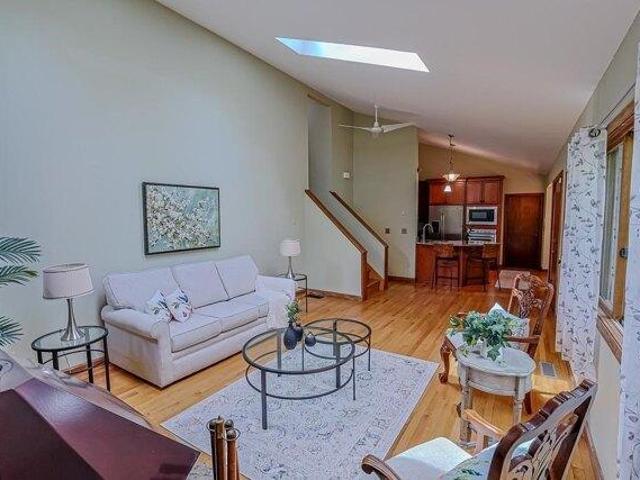 3 bedroom, Manchester NH 03104 103930187