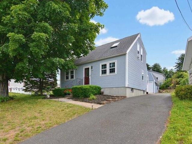 3 bedroom, Manchester NH 03104 104009436