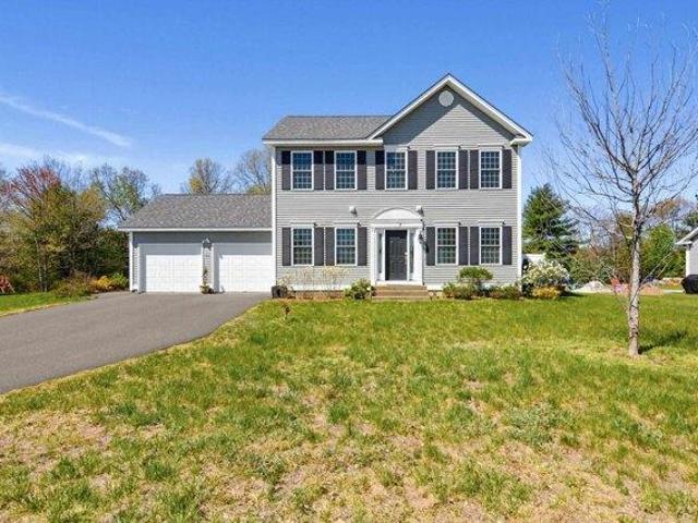 3 bedroom, Manchester NH 03109 102586923