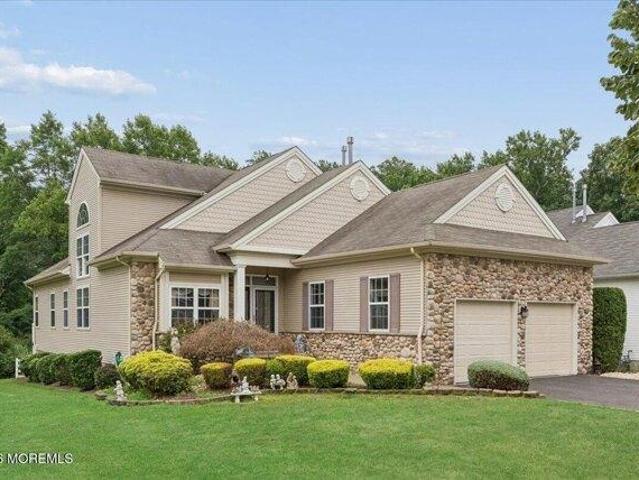 3 bedroom, Manalapan NJ 07726 105139944