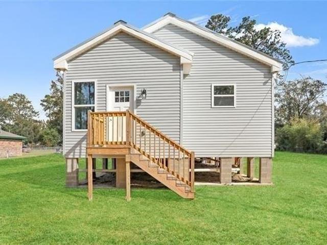 3 bedroom, Mandeville LA 70448 88218731