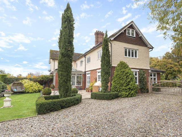 3 bedroom manor house for sale