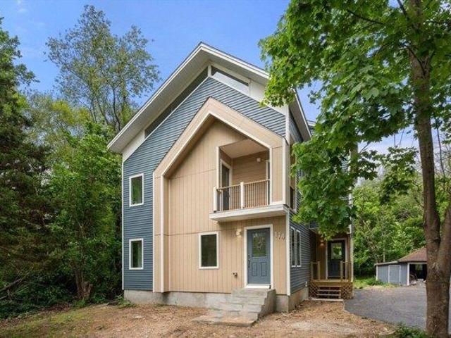 3 bedroom, Mansfield MA 02048 102316378