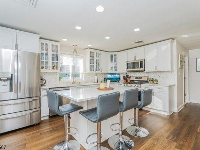 3 bedroom, Manville NJ 08835 LS101633345