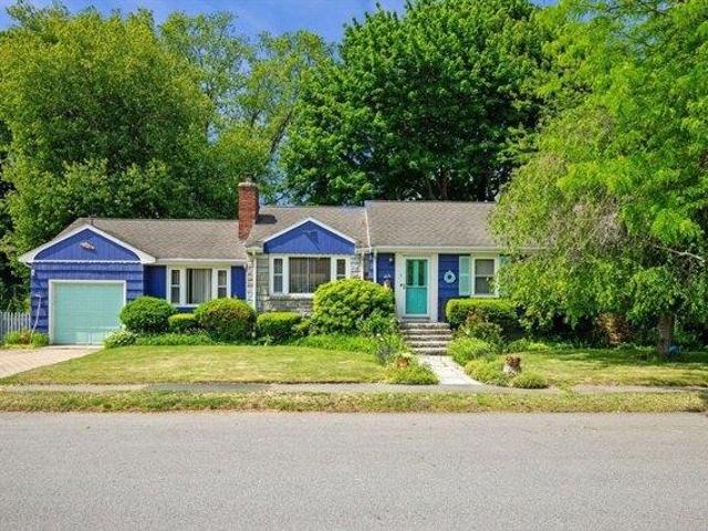 3 bedroom, Marblehead MA 01945 104650180