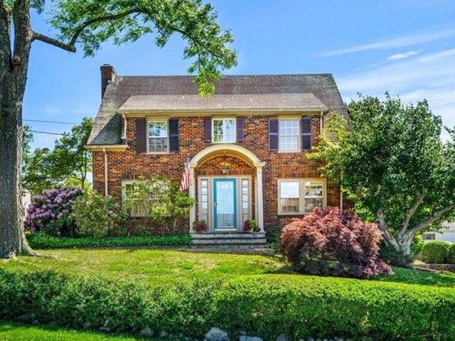 3 bedroom, Marblehead MA 01945 104691243