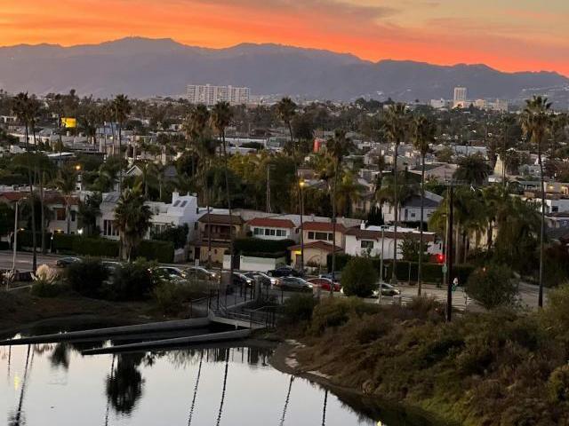 3 bedroom, Marina del Rey Marina del Rey 90292 5817 LS77233437