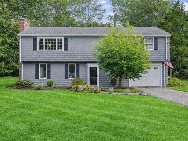 3 bedroom, Marshfield MA 02050 LS101660947