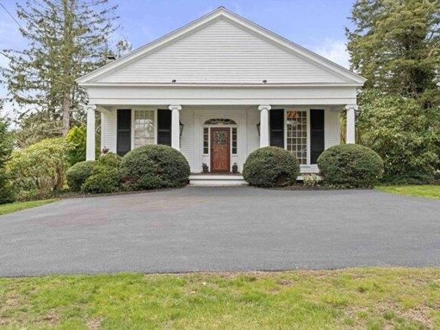 3 bedroom, Marshfield MA 02050 LS102824926