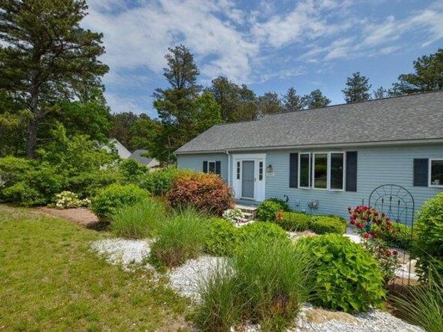 3 bedroom, Mashpee MA 02649 101856309